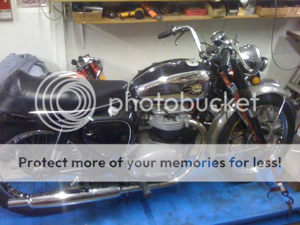 Post a picture of your Bsa here - Britbike forum